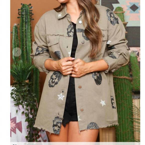 Fantastic Fawn | Jackets & Coats | New Fantastic Fawn Skull Printed ...
